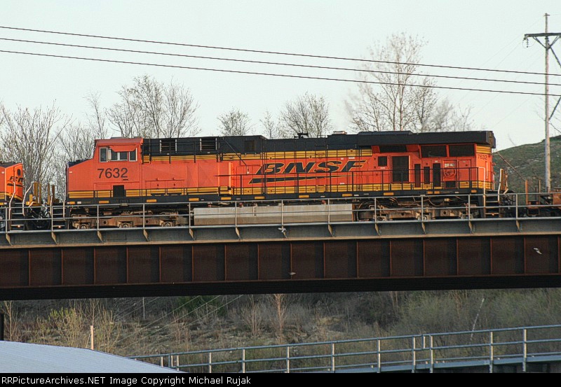 BNSF 7632